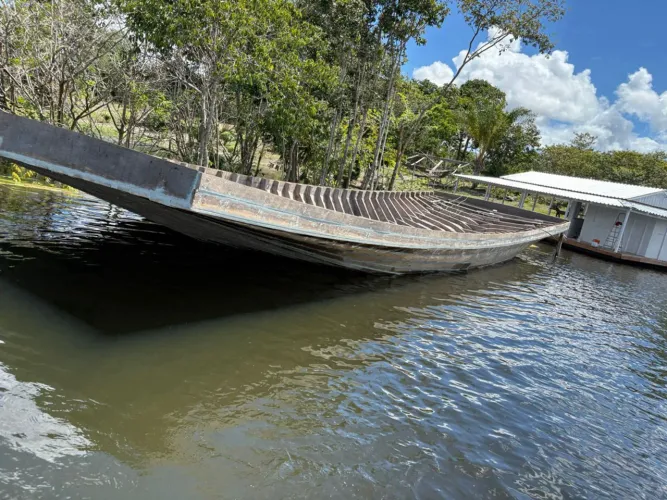 "balsa flutuante" no Brasil