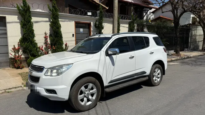 "carros com 6 lugares" - Carros Usados e Novos à venda