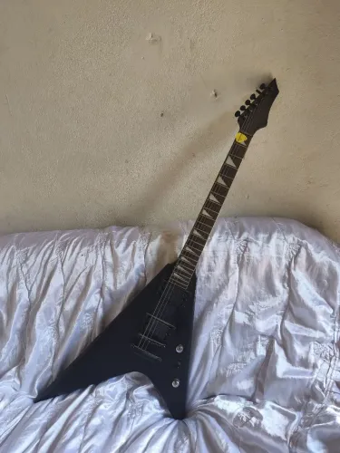 "jackson flying v" no Brasil