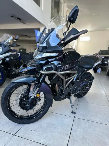 Motos Zontes T 350 X no Brasil