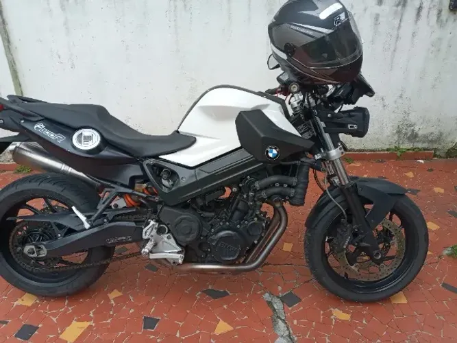 Motos BMW F 800 R no Brasil