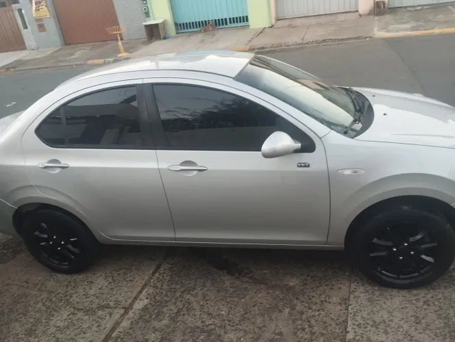 JAC J3 Turin Sedan 1.4 16V 4P Mec. Usados e Novos