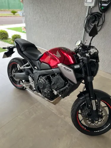 Motos Honda CB 650r no Brasil