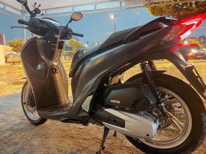 Motos Honda SH 150i/dlx no Brasil