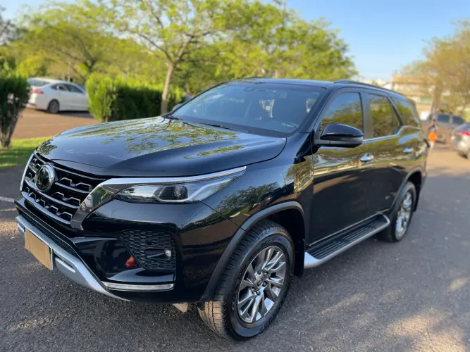 Toyota Hilux SW4 SRX 4X4 2.8 TDI 16V Dies. Aut. Usados e Novos