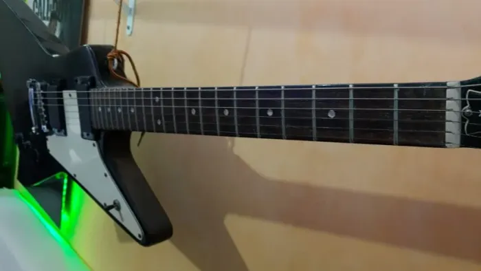 "guitarra explorer" - Instrumentos musicais no Brasil