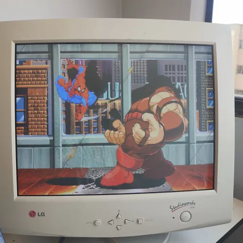 "monitor crt" - Monitores no Brasil