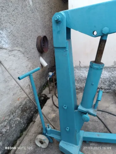 "girafa motor" no Brasil