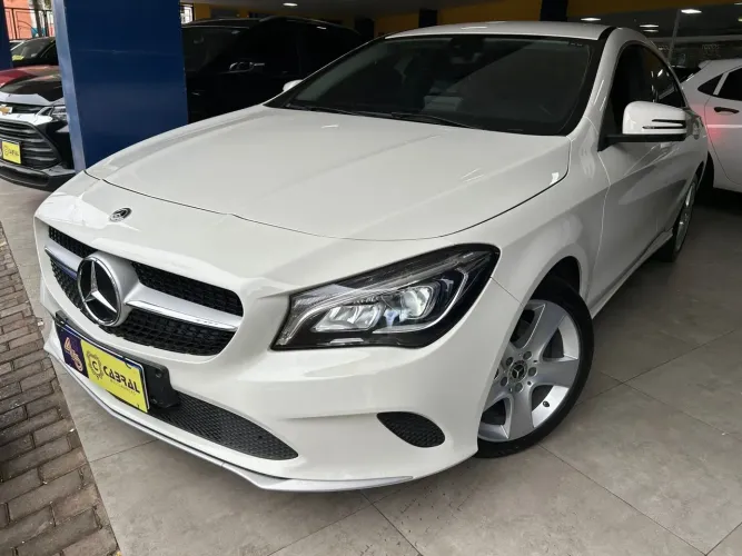 Mercedes-Benz CLA-180 2018 Usados e Novos
