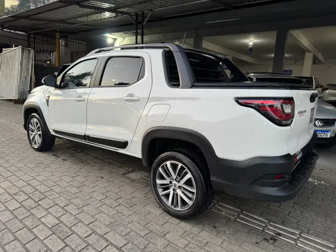 Fiat Strada Volcano 1.3 Flex 8V CD Usados e Novos