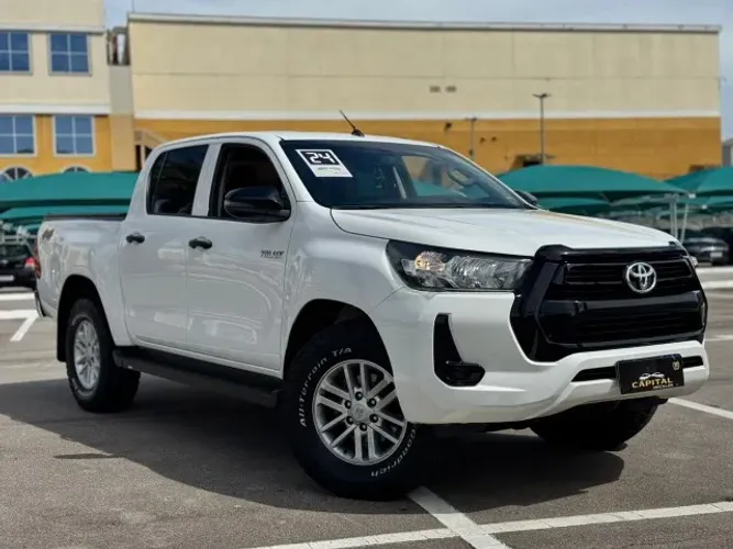 Toyota Hilux CD 4X4 2.8 Diesel Mec. Usados e Novos