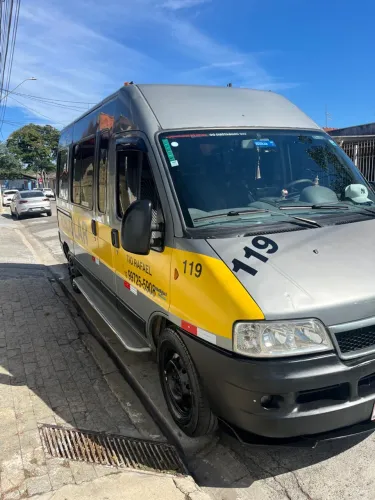 "carro escolar" no Brasil