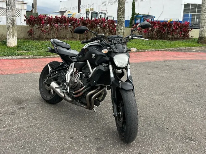 Motos Yamaha MT-07/MT-07 2016 no Brasil