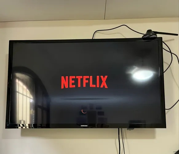 "tv de led 32 polegadas smart" - TVs no Brasil