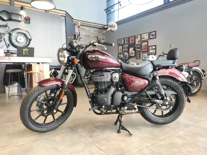 Motos Royal Enfield Meteor Stellar 350cc ABS no Brasil