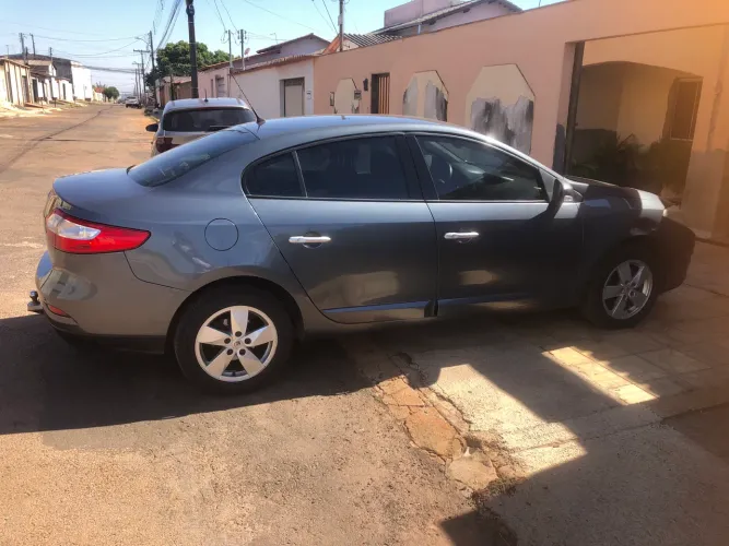 Renault Fluence 2014 Usados e Novos