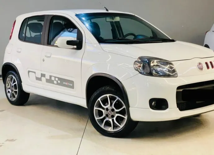 Fiat Uno Sporting 1.4 EVO Fire Flex 8V 4P Usados e Novos