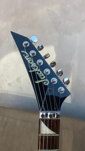 "guitarras jackson" - Instrumentos musicais no Brasil