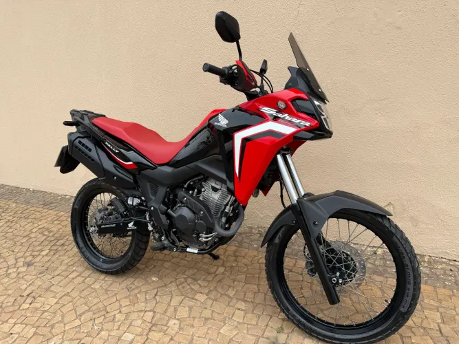 Motos Honda Sahara 300 Rally ABS Flex no Brasil
