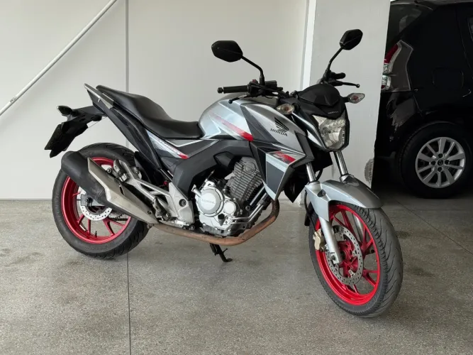 Motos Honda CB 2018 no Brasil