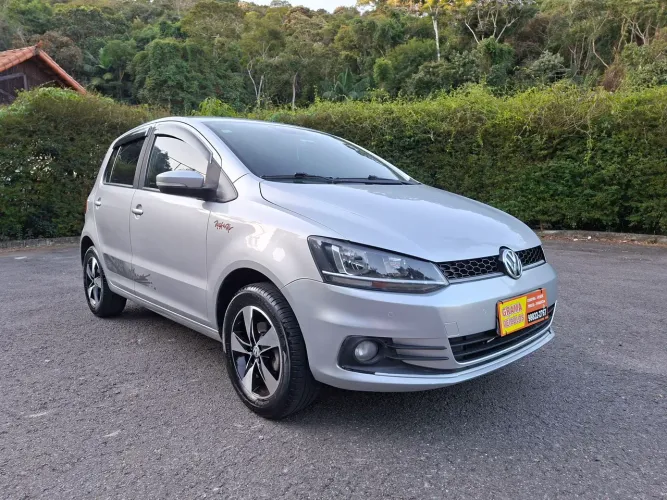Volkswagen Fox Rock IN RIO 1.6 MI Total Flex 8V 5P Usados e Novos