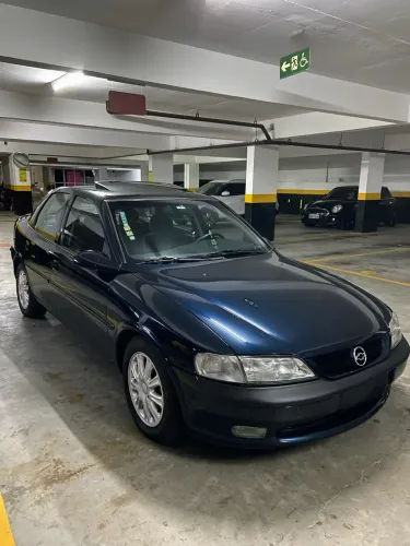 Chevrolet Vectra CD 2.2 16V / 2.0 16V Mec./aut. Usados e Novos
