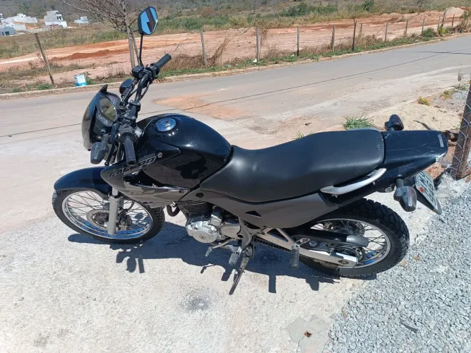 Motos Honda NX 400i Falcon no Brasil