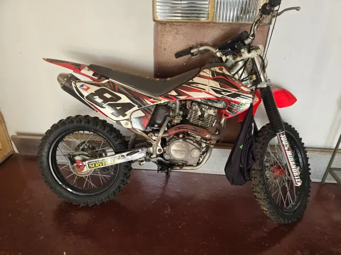 Motos Honda CRF 230 F no Brasil