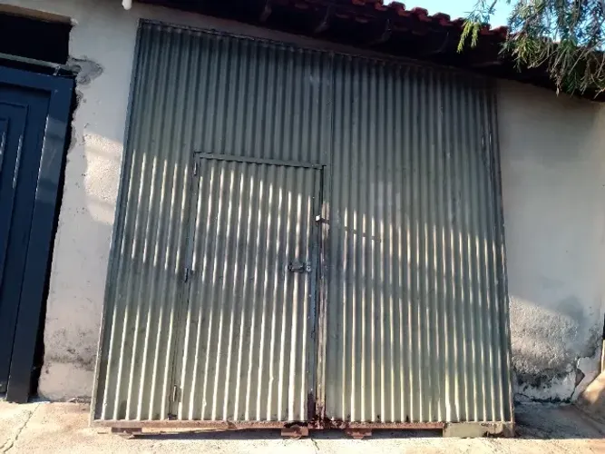 "portao fechado" - Portas e Janelas no Brasil
