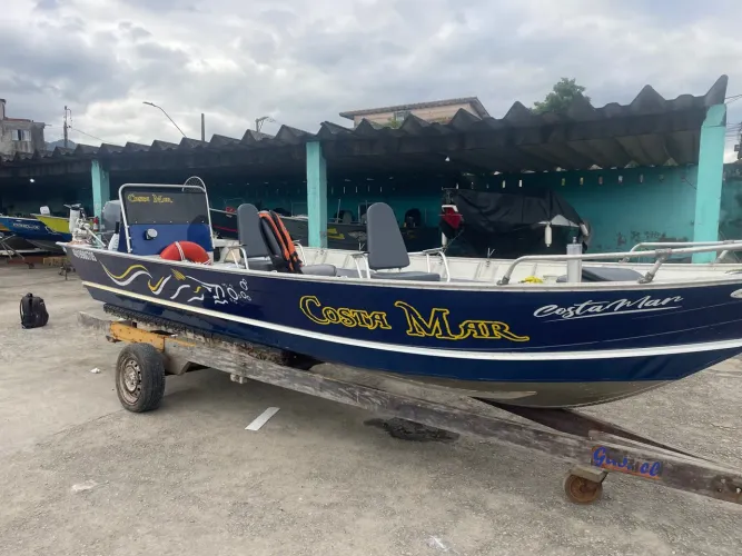 "timao de barco" - Barcos e aeronaves no Brasil