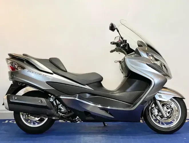 Motos Suzuki Burgman 400 no Brasil