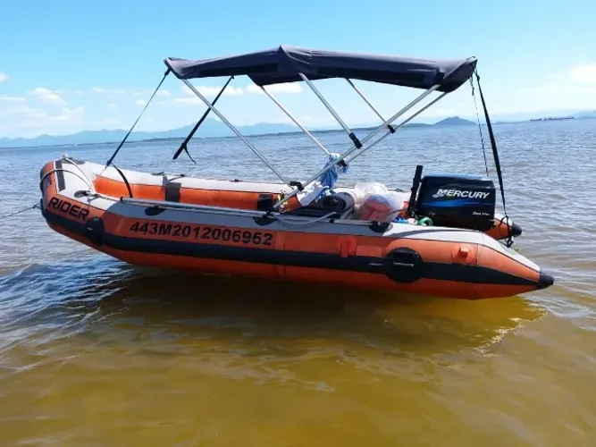 "timao de barco" - Barcos e aeronaves no Brasil