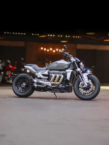 Motos Triumph Rocket III R 2500cc no Brasil