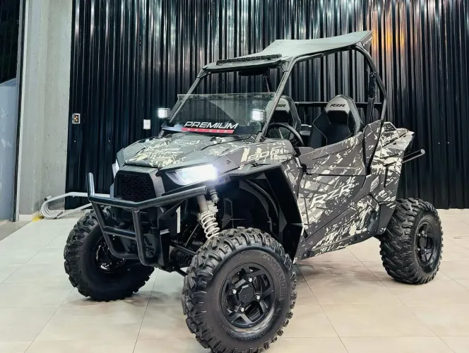 Motos Polaris RZR no Brasil