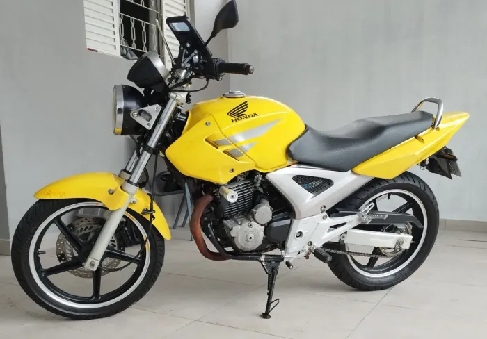 Motos Honda CBX 250 Twister no Brasil