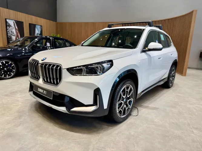 BMW X1 Sdrive 20I X-line 2.0 TB Aut. Usados e Novos