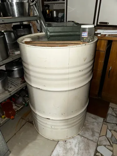 "tonel metal" no Brasil