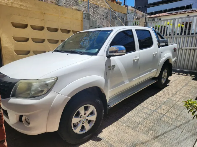 Toyota Hilux 2013 Usados e Novos no Rio Grande do Norte, RN