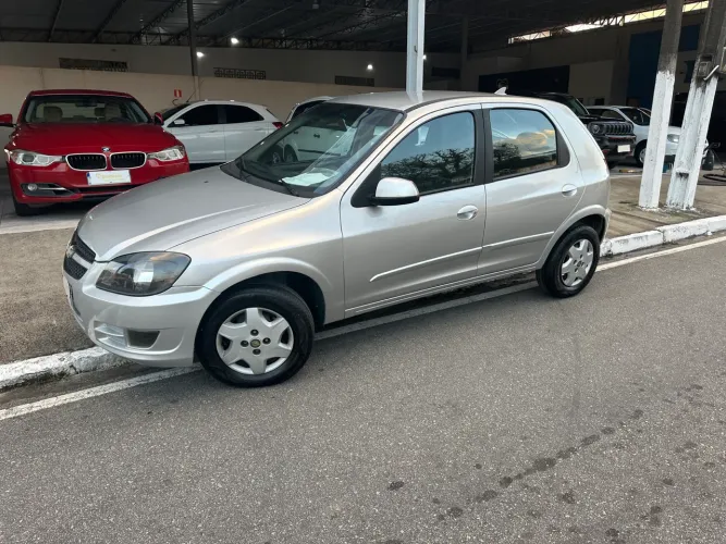 Chevrolet Celta Spirit/ LT 1.0 MPFI 8V Flexp. 5P Usados e Novos