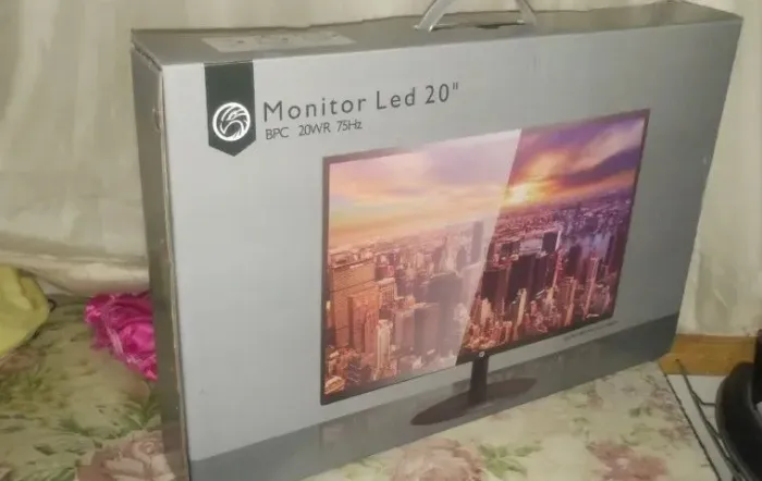 "monitores de 20 polegadas" - Monitores no Brasil