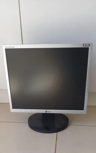 "lg flatron 22" no Brasil