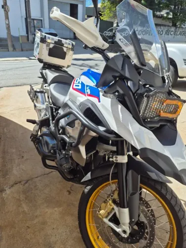Motos BMW R 1250 GS Pemium HP no Brasil
