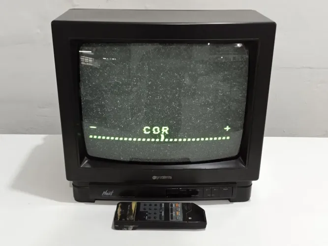 "tv de tubo" - TVs no Brasil