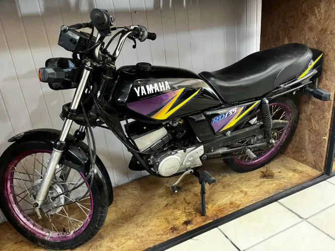 Motos Yamaha RD 135 no Brasil