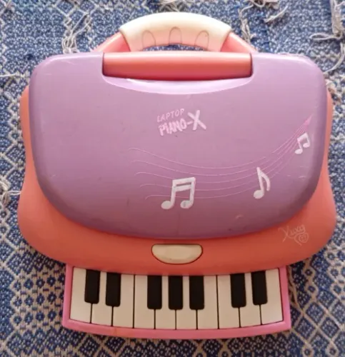 "laptop da xuxa" no Brasil