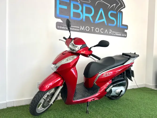 Motos Honda SH 300i no Brasil