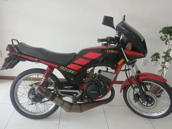 Motos Yamaha RD 135 no Brasil