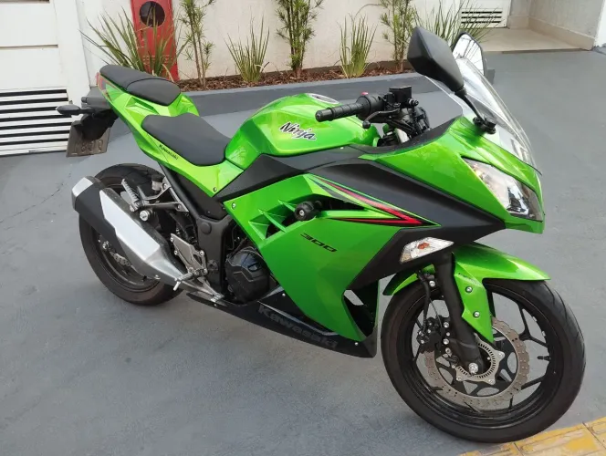 Motos Kawasaki Ninja 300 no Brasil