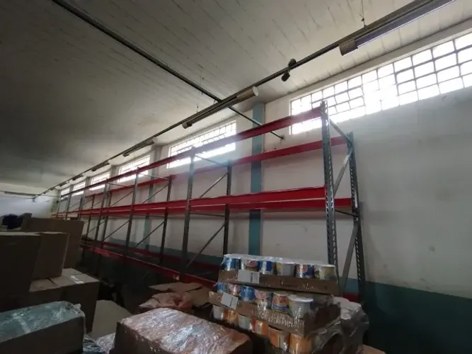 "prateleira porta palete" no Brasil