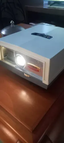"projetor de slides antigo" no Brasil